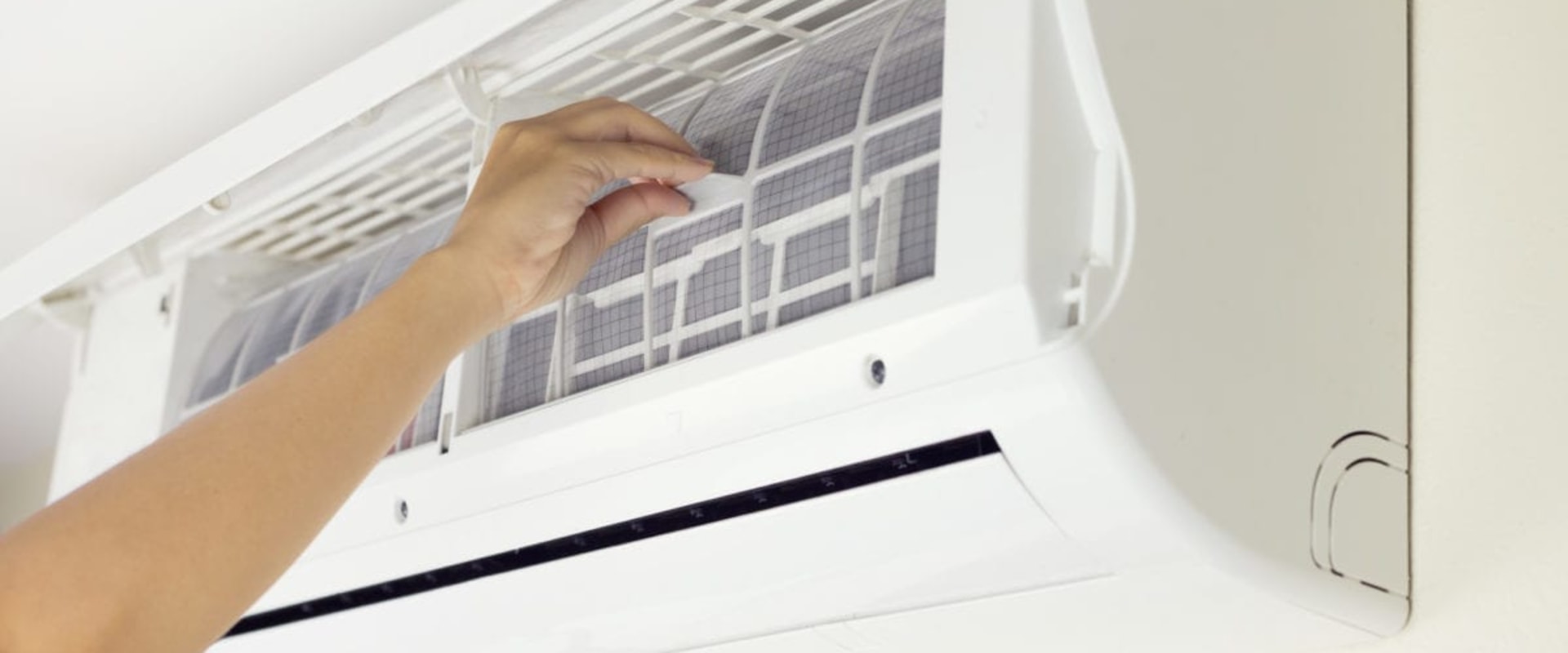 What is an Air Filter in an Air Conditioner and How Does it Work?